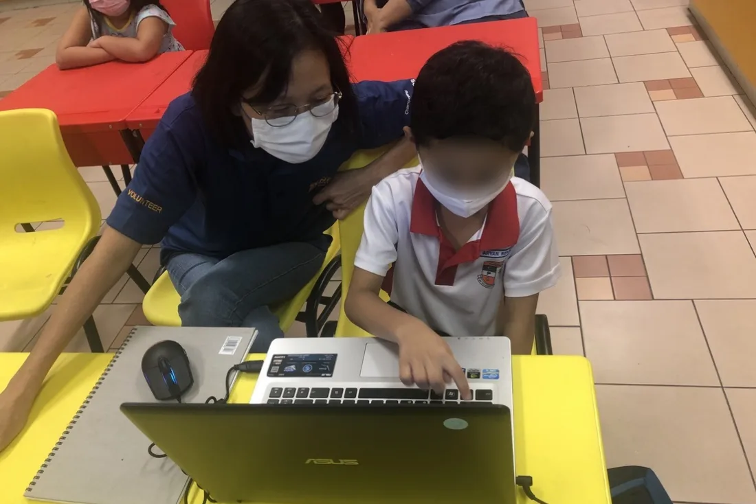 Mastering a new digital language together