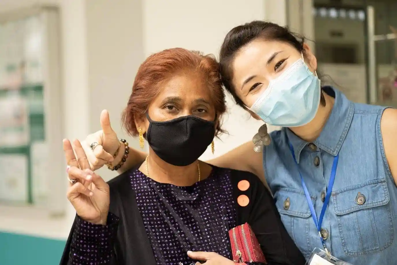 TriGen: Empowering Seniors with Digital Skills to Keep Them Connected