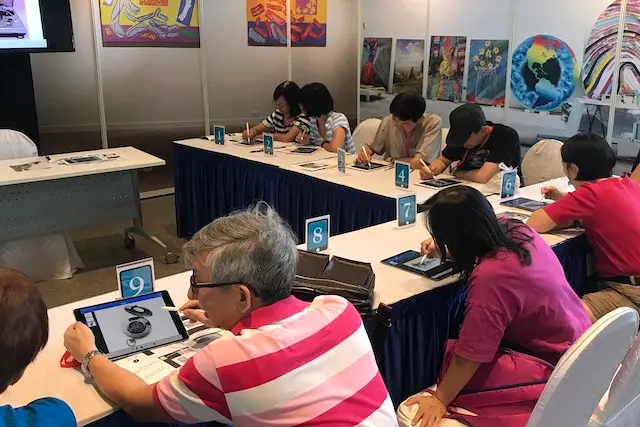 Share Your Life Experiences with Everyone – Digitally